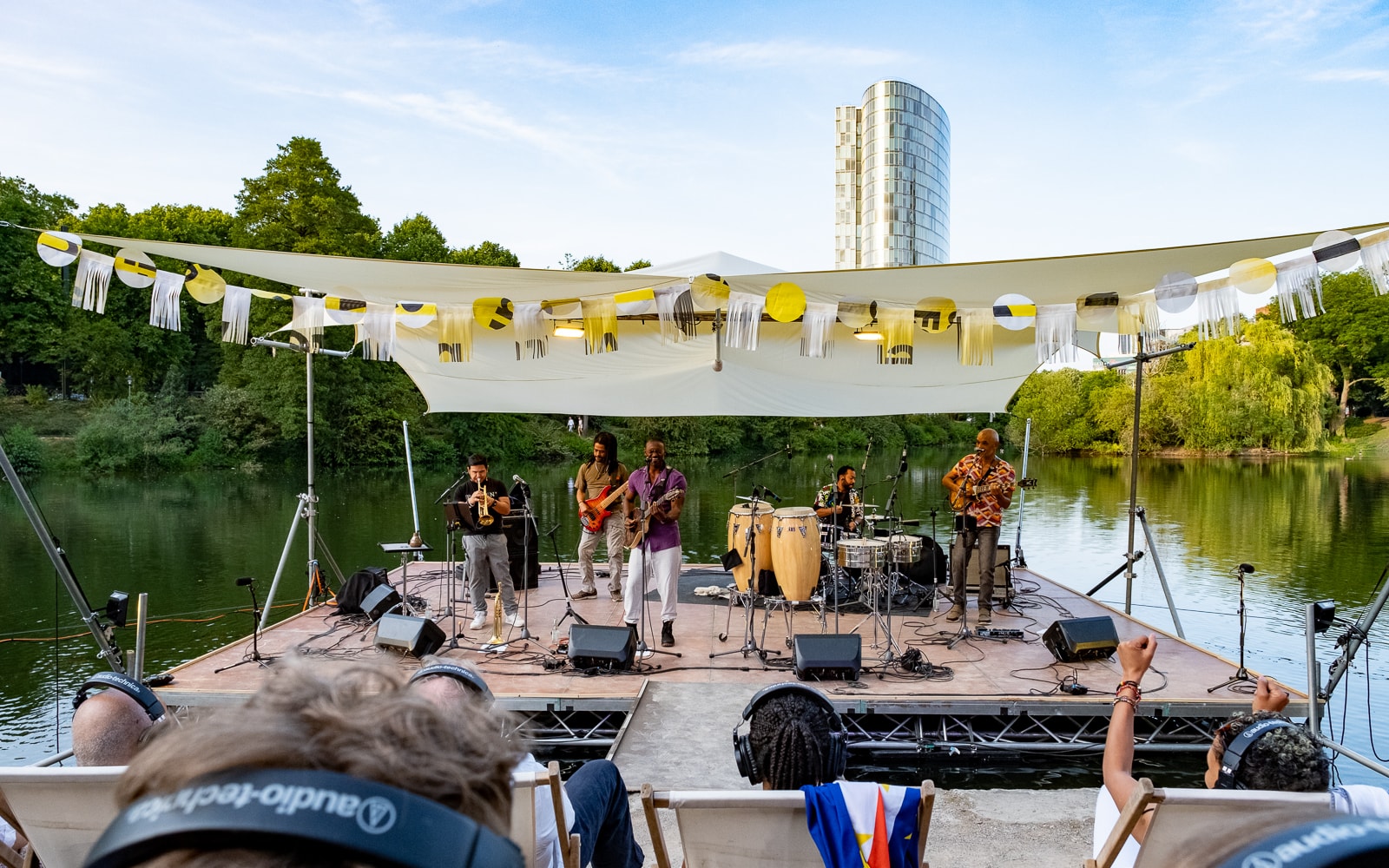 Miroca Paris | projektorat.net