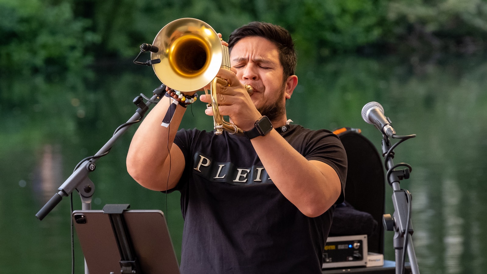 Miroca Paris | projektorat.net