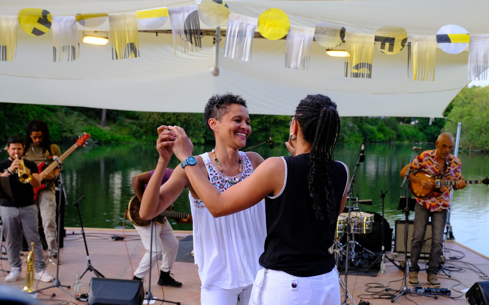 Miroca Paris | projektorat.net